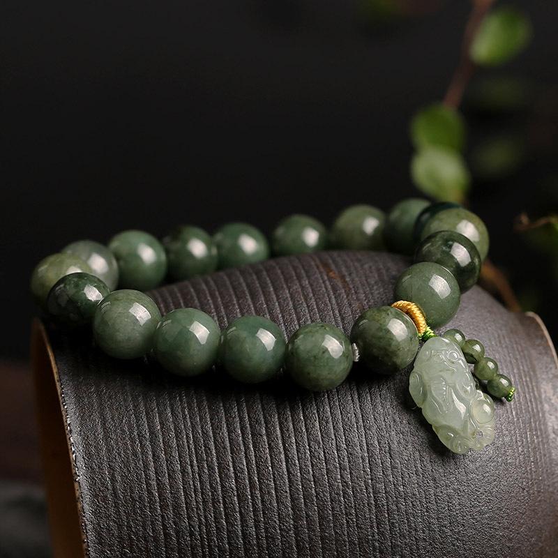 How Much is a Jade Stone Worth in 2025? (Jade Price Guide) – Jewelry Buddha